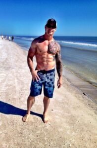 Chris Heben : L'ancien militaire aux photos usurpées sur le web